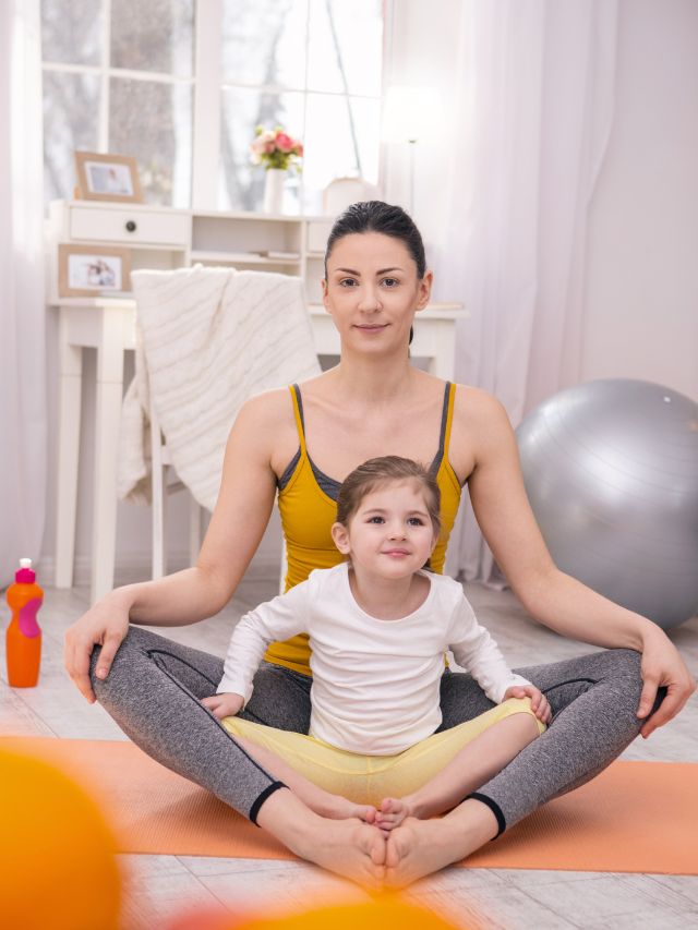 7 Easy Yoga Stretches to Help Busy Moms Relax - Fitsri