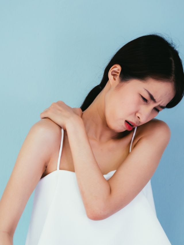 Yoga for Upper Back Pain: Try These 7 Yoga Poses - Fitsri Yoga